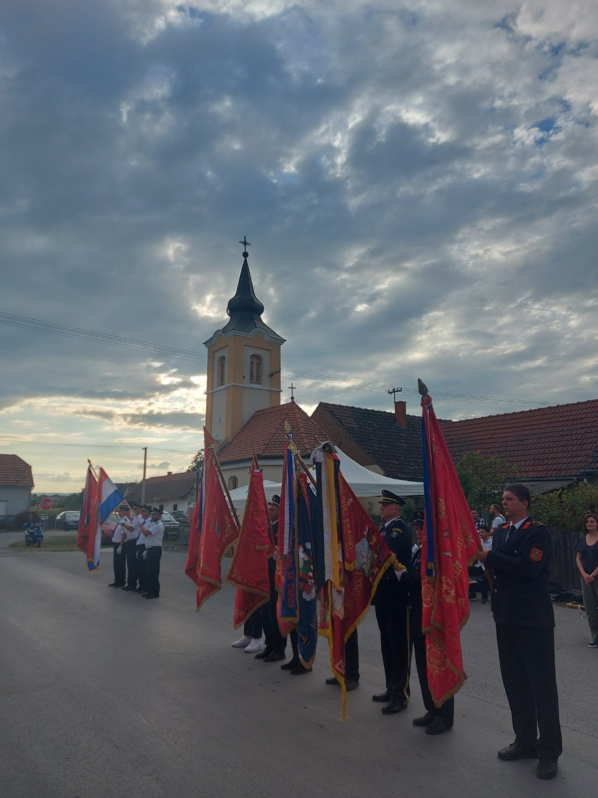 DVD Markovac Našički proslavio svojih 100 godina vrijednog rada - Radio ...